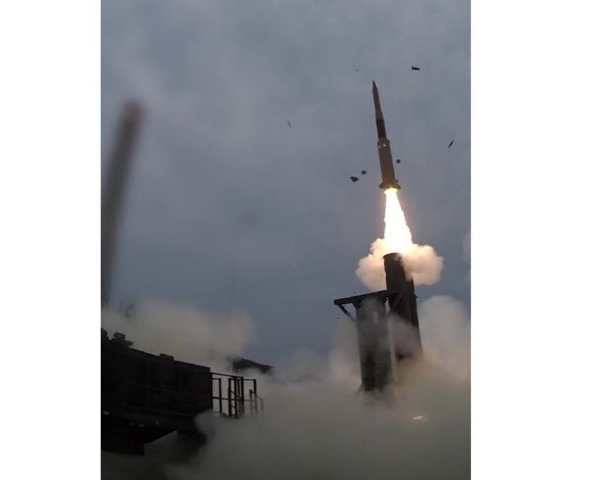 [단독] LIG넥스원·한화시스템·한화에어로스페이스, 'L-SAM-II' 입찰 | 비즈한국